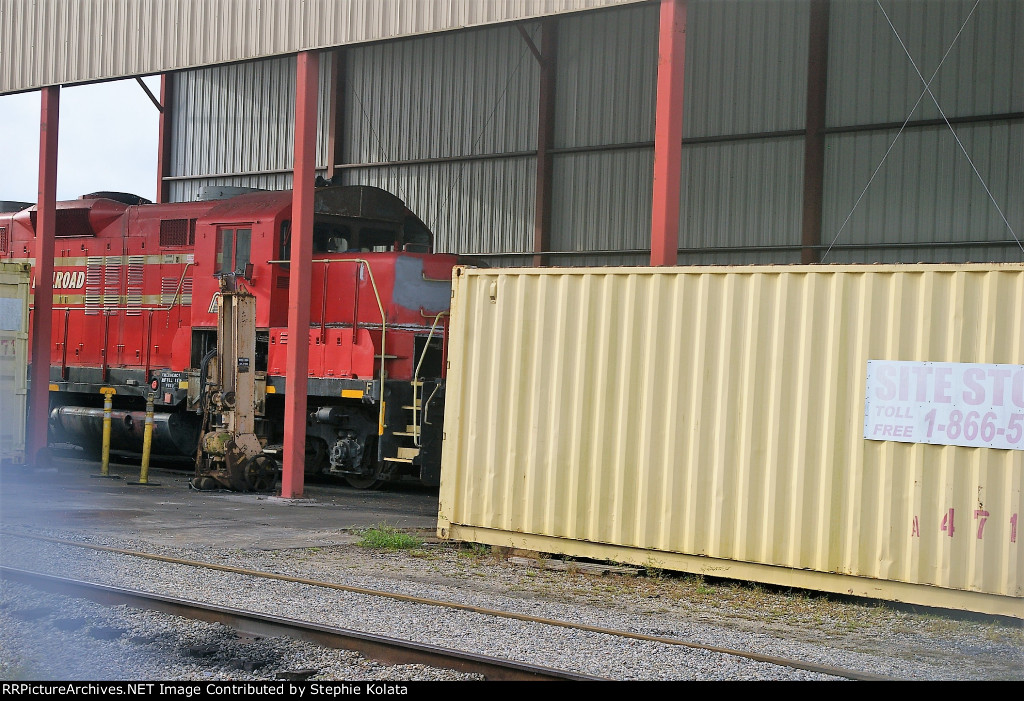 FCEN 60 FINISHING UP SHORT HOOD WILDOWS